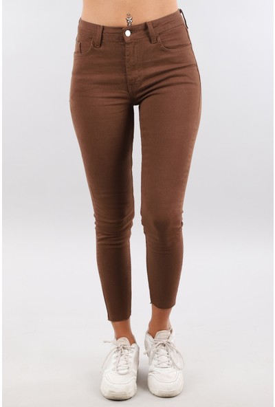 Arlin Kadın Normal Bel Dar Kesik Paça Likralı Kahve Jean Pantolon