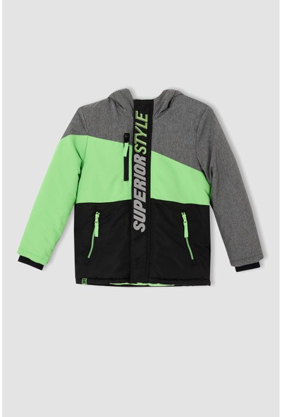 DeFacto Erkek Çocuk Kapüşonlu Renk Bloklu İçi Polar Astarlı Parka U7461A621WN