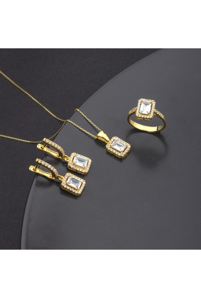 Ravza Gümüş 925 Ayar Gümüş Sallantılı Baget Taşlı Takı Seti Ravza Gümüş 925 Ayar Gümüş Sallantılı Baget Taşlı Takı Seti