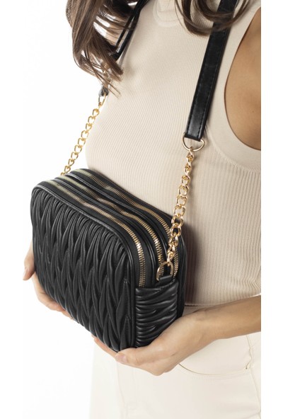 Madamra Kadın Çok Bölmeli Kapitoneli Çapraz Çanta Siyah