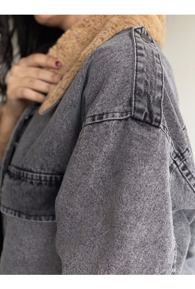 Efstyle Kürklü Büyük Cepli Oversize Beli Lastikli Kot Mont Efstyle Kürklü Büyük Cepli Oversize Beli Lastikli Kot Mont