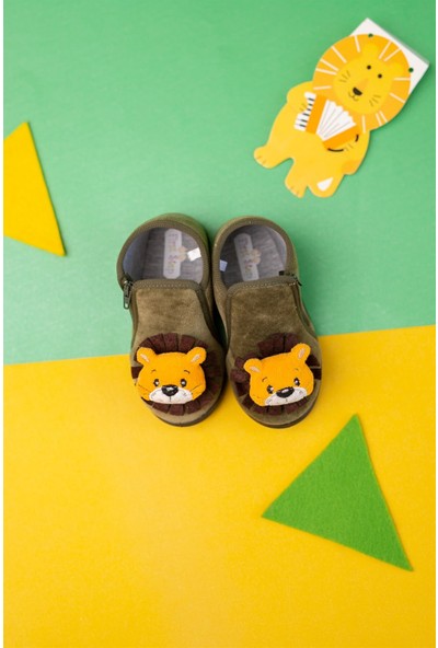 First Step Aslan Aksesuarlı Fermuarlı Kadife Panduf