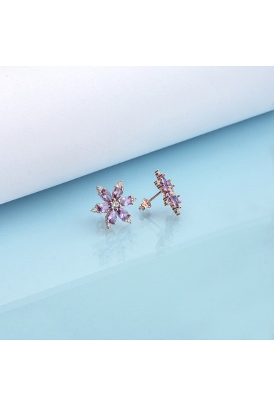 Ravza Gümüş 925 Ayar Gümüş Ametist Taşlı Nergis Çiçeği Küpe Ravza Gümüş 925 Ayar Gümüş Ametist Taşlı Nergis Çiçeği Küpe