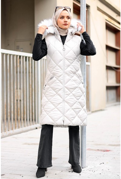 İlkimay Baklava Desen Kürk Kapüşonlu Cepli Şişme Yelek 102 - Beyaz