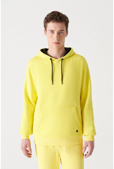 AVVA Erkek Neon Sarı Kapüşonlu Yaka Düz Sweatshirt E001018 AVVA Erkek Neon Sarı Kapüşonlu Yaka Düz Sweatshirt E001018