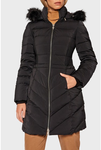 Guess Rüzgara Dayanıklı Su Geçirmez Kapüşonlu Regular Fit Mont Bayan Mont W1BL31WE4P2 Jblk