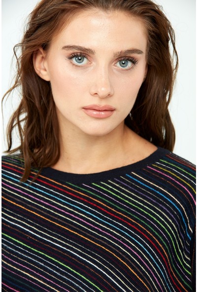 Desen Triko Kadın Sıfır Yaka Önü Çizgili Kazak Siyah