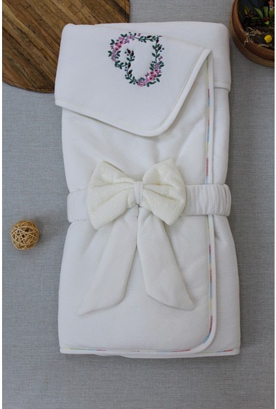 Tomuycuk Anadolu Lüks Kız Bebek Beş Amaçlı Kundak Ekru