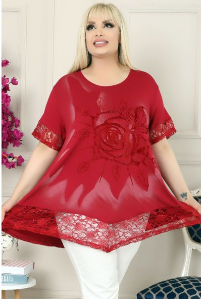Gül Motifli Etek ve Kol Ucu Dantelli Flok Baskılı Kısa Kol Bluz