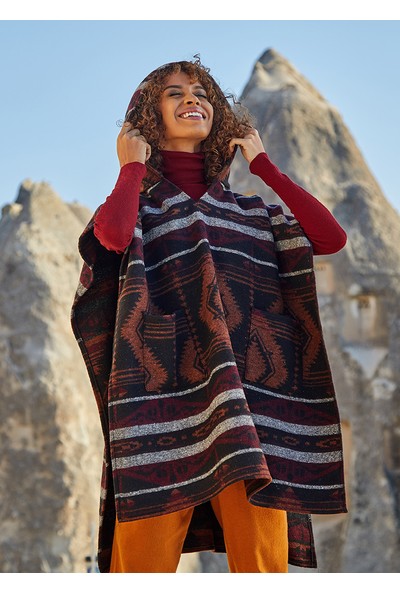 Clandestino Kapüşonlu Etnik Desenli Panço Kahverengi