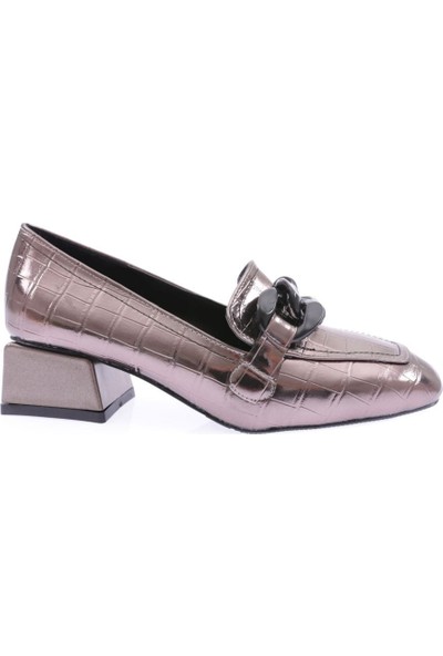 Dgn 7070 Kadın Burgu Aksesuarlı Kare Topuklu Loafer Ayakkabı Dgn 7070 Kadın Burgu Aksesuarlı Kare Topuklu Loafer Ayakkabı