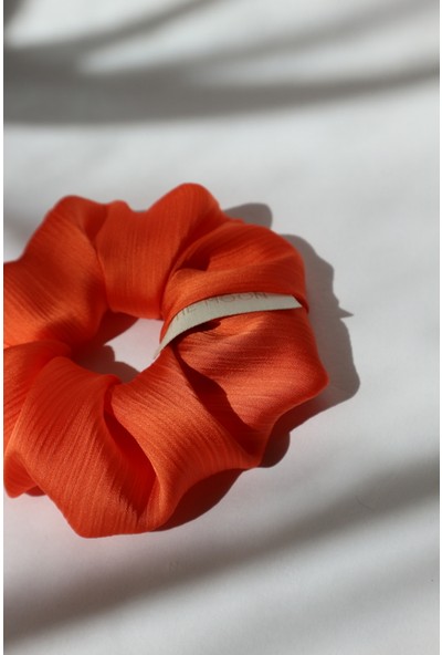 The Moon Saten Turuncu Scrunchie Saç Tokası