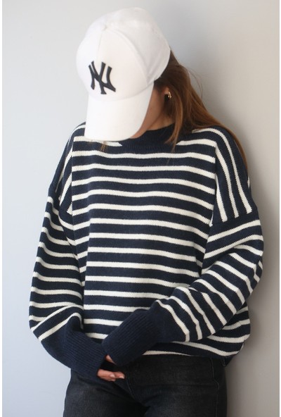 Madmext Mad Girls Lacivert Çizgili Kazak MG1249