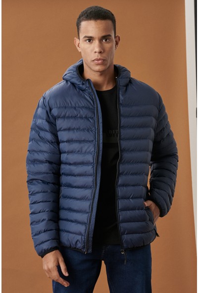 AC&Co / Altınyıldız Classics Standart Fit Ultra Hafif Soğuk Geçirmez Casual Mont AC&Co / Altınyıldız Classics Standart Fit Ultra Hafif Soğuk Geçirmez Casual Mont