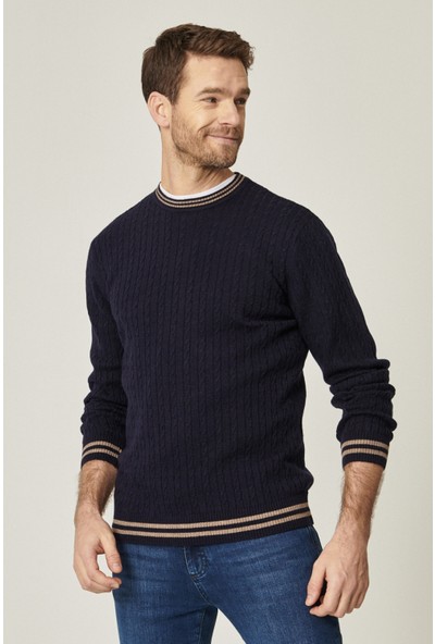 AC&Co / Altınyıldız Classics Standart Fit Bisiklet Yaka Saç Örgülü Desenli Triko Kazak