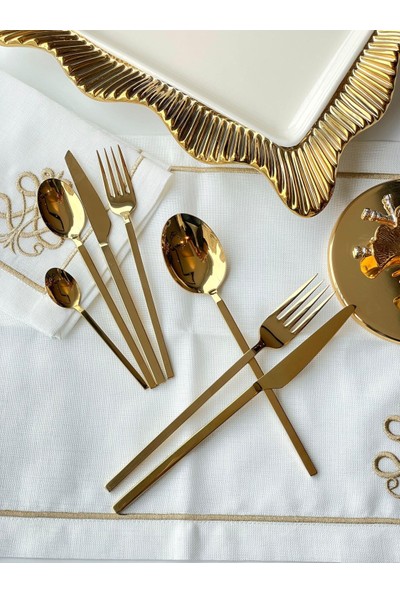 Rossev Carre Titanyum Gold 42 Parça Çatal Bıçak Kaşık Takımı Rossev Carre Titanyum Gold 42 Parça Çatal Bıçak Kaşık Takımı