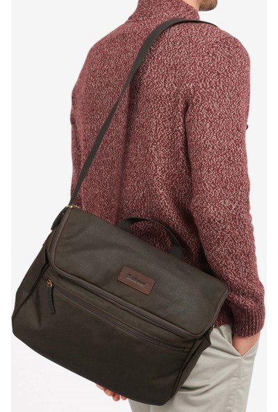 Barbour Explorer Wax Cross Body Çanta OL71 Olive Barbour Explorer Wax Cross Body Çanta OL71 Olive