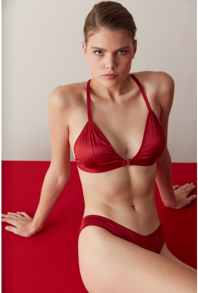 Penti Kırmızı Vero Back Detail Sütyen Penti Kırmızı Vero Back Detail Sütyen