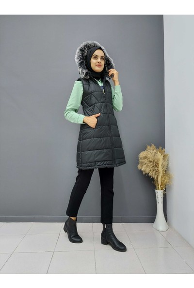 Fahrettin Moda 5173 Siyah Kapüşonlu Tüylü Şişme Yelek