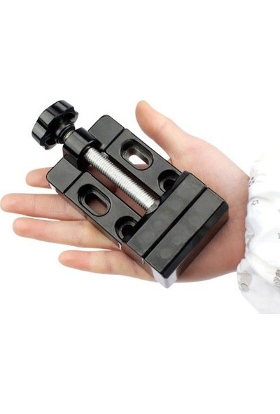 Ctn Paltava Avuç El Matkabı Delme Zımparalama Polisaj Düz Çeneli Masa Tezgah Montajlı Kalıpçı Mengenesi Ctn Paltava Avuç El Matkabı Delme Zımparalama Polisaj Düz Çeneli Masa Tezgah Montajlı Kalıpçı Mengenesi