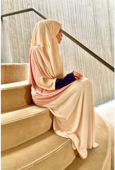 Marina Kolay Giyilebilen Tek Parça Namaz Elbisesi N2102 Ekru Marina Kolay Giyilebilen Tek Parça Namaz Elbisesi N2102 Ekru