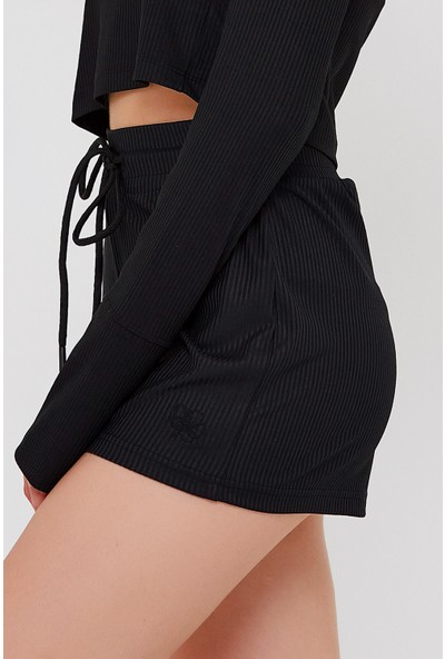 Mut Siyah Lastikli Mini Şort
