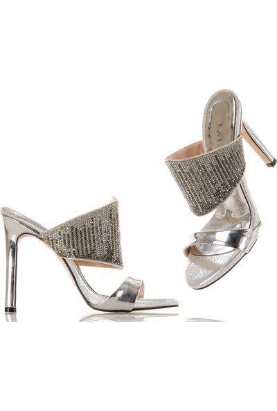 Lamis Elwan Parlak ve Taşlı Ince Topuklu Kadın Abiye Ayakkabı