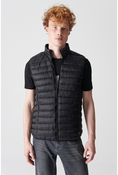 Avva Erkek Siyah Dik Yaka Kapitone Yelek E006501