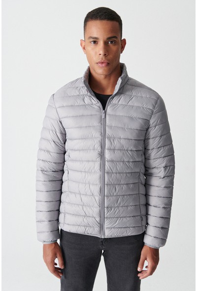 Avva Erkek Açık Gri Dik Yaka Kapitone Mont E006001 Avva Erkek Açık Gri Dik Yaka Kapitone Mont E006001