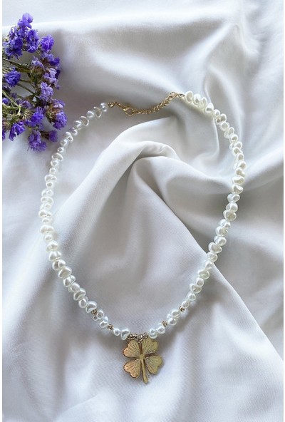 Bers Aksesuar Kadın Inci Dizili Yonca Kolye