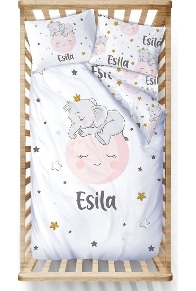Tuğba Kuğu İsme Özel Pamuk Saten Bebek Nevresim Takımı - For Baby Tuğba Kuğu İsme Özel Pamuk Saten Bebek Nevresim Takımı - For Baby