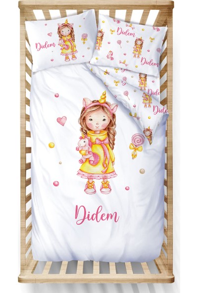 Tuğba Kuğu İsme Özel Pamuk Saten Bebek Nevresim Takımı - For Baby Tuğba Kuğu İsme Özel Pamuk Saten Bebek Nevresim Takımı - For Baby
