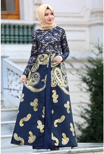 Nayla Collection - Desenli Lacivert Jakarlı Tesettür Abiye Elbise 82456L