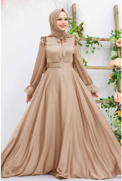Neva Style Tesettür Abiye Elbise - Omuz ve Yaka Detaylı Bej Tesettür Abiye Elbise 27240BEJ Neva Style Tesettür Abiye Elbise - Omuz ve Yaka Detaylı Bej Tesettür Abiye Elbise 27240BEJ