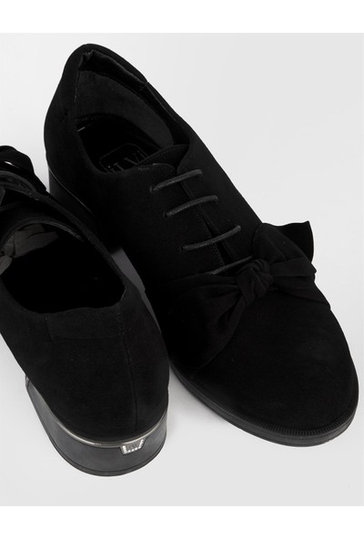İLVİ Mojor Süet Deri Kadın Siyah Oxford Ayakkabı İLVİ Mojor Süet Deri Kadın Siyah Oxford Ayakkabı