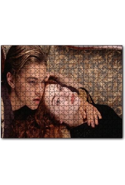 Caka Tablo Cakapuzzle Titanic Rose ve Jack Kanepede 120 Parça Puzzle Yapboz Mdf (Ahşap) Caka Tablo Cakapuzzle Titanic Rose ve Jack Kanepede 120 Parça Puzzle Yapboz Mdf (Ahşap)