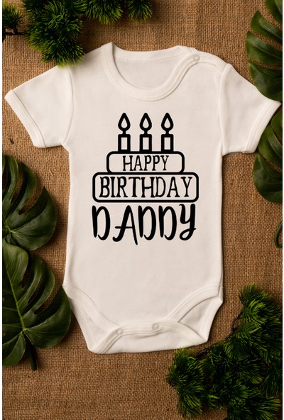 Overoz Bebek Happy Birthday Daddy Yazılı Ekru Çıtçıtlı Body 5031 Overoz Bebek Happy Birthday Daddy Yazılı Ekru Çıtçıtlı Body 5031