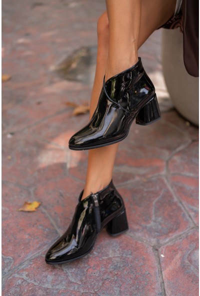 Madamra Siyah Rugan Kadın Günlük Topuklu Bot Madamra Siyah Rugan Kadın Günlük Topuklu Bot