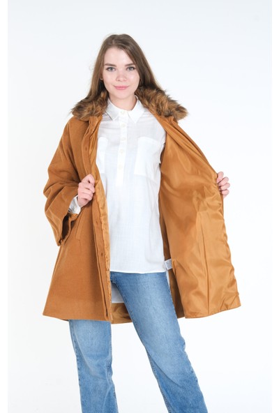 Tesse Kürk Detaylı Gizli Düğmeli Astarlı Cepli Kaşe Tesettür Kaban