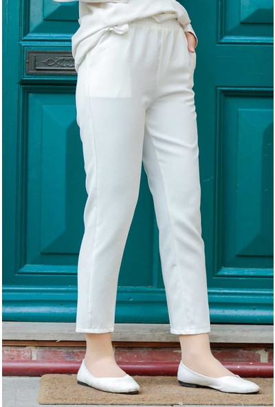 Neva Style Neva Style -Cepli Beyaz Tesettür Havuç Pantolon 1316B Neva Style Neva Style -Cepli Beyaz Tesettür Havuç Pantolon 1316B