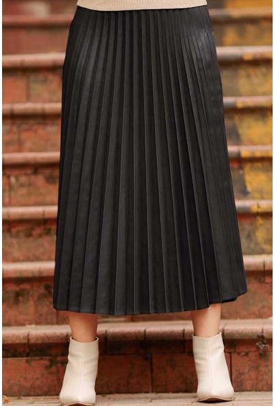 Neva Style Neva Style - Pileli Siyah Tesettür Suni Deri Etek 2437S Neva Style Neva Style - Pileli Siyah Tesettür Suni Deri Etek 2437S