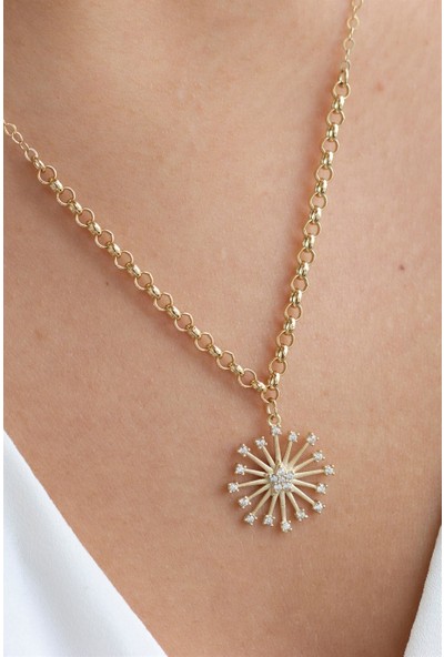 Goldium Altın Yıldızlı Tasarım Kolye