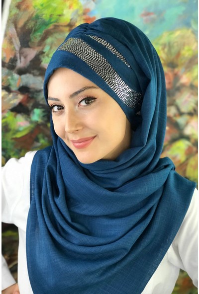 Butik Ambar Gümüş Pullu Payetli Asimetrik Detaylı Petrol Mavisi Hazır Şal Butik Ambar Gümüş Pullu Payetli Asimetrik Detaylı Petrol Mavisi Hazır Şal