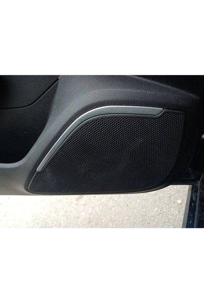 Omsa Renault Megane 4 Krom Hoparlör Çıtası 2 Parça Taşlı 2016-2020 Arası Omsa Renault Megane 4 Krom Hoparlör Çıtası 2 Parça Taşlı 2016-2020 Arası