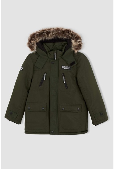 DeFacto Erkek Çocuk Regular Fit Kapüşonlu Suni Kürklü Polar Astarlı Mont Parka U6623A621WN DeFacto Erkek Çocuk Regular Fit Kapüşonlu Suni Kürklü Polar Astarlı Mont Parka U6623A621WN