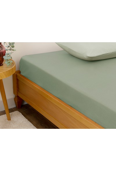 English Home Düz Pamuklu Tek Kişilik Çarşaf 160X240 cm Çağla Yeşili English Home Düz Pamuklu Tek Kişilik Çarşaf 160X240 cm Çağla Yeşili