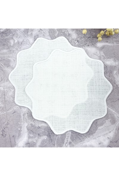 Weare2 Beyaz Renkli Oval Çiçek Nakışlı 2'li Kokteyl Peçetesi Weare2 Beyaz Renkli Oval Çiçek Nakışlı 2'li Kokteyl Peçetesi