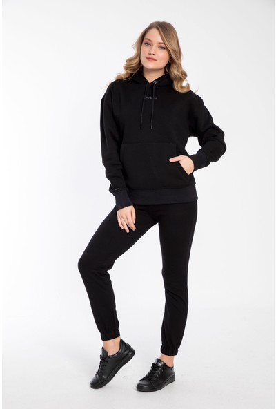 Reviens Kadın Siyah Oversize Kapüşonlu Kanguru Cepli 3 Iplik Pamuklu Nakışlı Sweatshirt Hoodie Reviens Kadın Siyah Oversize Kapüşonlu Kanguru Cepli 3 Iplik Pamuklu Nakışlı Sweatshirt Hoodie