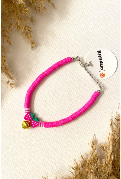 Enpatili Kedi Tasması Kedi Kolyesi Zilli Çilek Detaylı Ayarlanabilir Pembe Enpatili Kedi Tasması Kedi Kolyesi Zilli Çilek Detaylı Ayarlanabilir Pembe