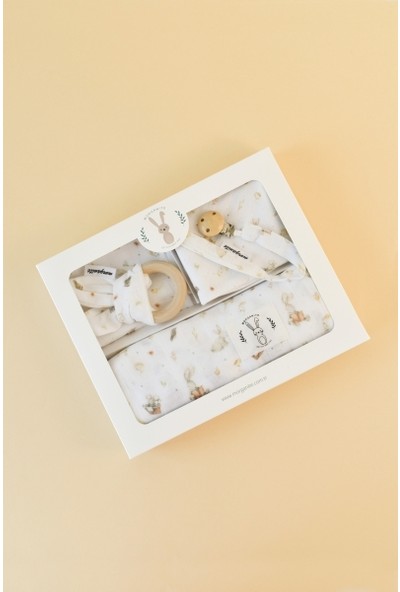 Bebek Muslin Örtü 5’li Set Örtü, Önlük, Organik Ahşap Diş Kaşıyıcı, Mendil ve Emzik Askısı Bebek Muslin Örtü 5’li Set Örtü, Önlük, Organik Ahşap Diş Kaşıyıcı, Mendil ve Emzik Askısı